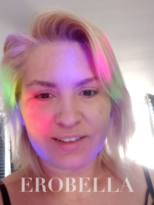 Iris 🌺 Enge Mushi aus Italien in Nürnberg - 015510425324 | Erobella